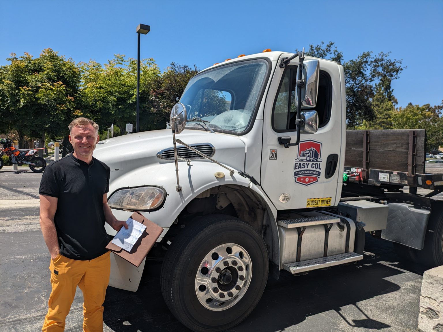 Easy CDL Trucking School